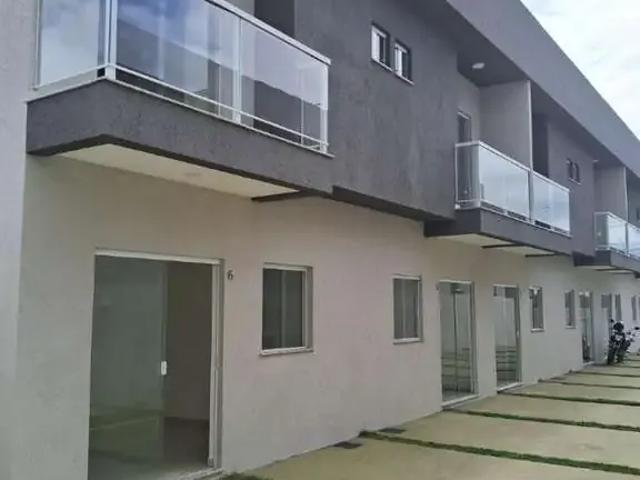 Casa / Sobrado para Venda em Lauro de Freitas/BA Pitangueiras 3 Quartos