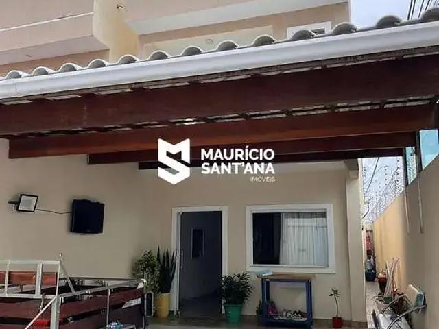 Casa / Sobrado para Venda em Lauro de Freitas/BA Pitangueiras 4 Quartos