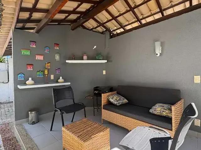 Casa / Sobrado para Venda em Lauro de Freitas/BA Pitangueiras 4 Quartos