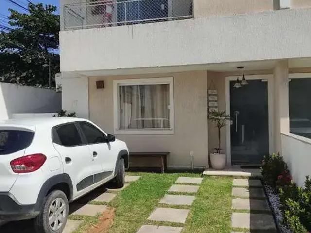 Casa / Sobrado para Venda em Lauro de Freitas/BA Vila Praiana 3 Quartos