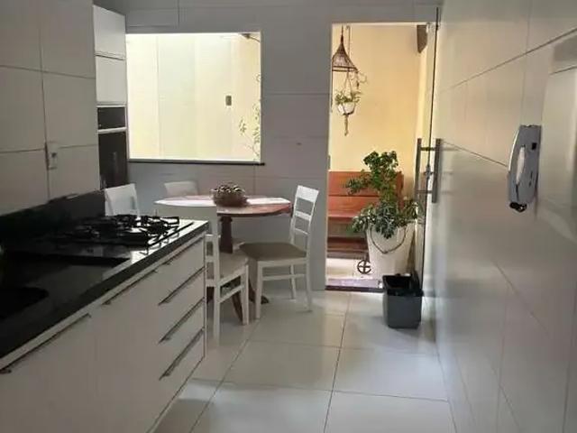 Casa / Sobrado para Venda em Lauro de Freitas/BA Vila Praiana 3 Quartos