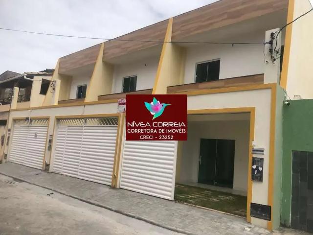 Casa / Sobrado para Venda em Lauro de Freitas/BA Vila Praiana 4 Quartos