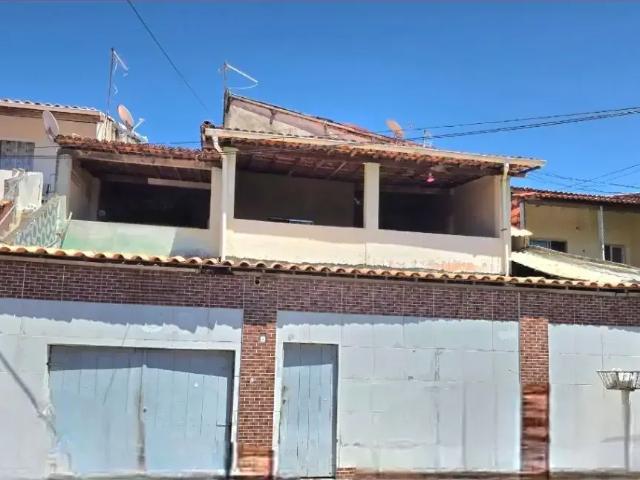 Casa / Sobrado para Venda em Lauro de Freitas/BA Vila Praiana 6 Quartos