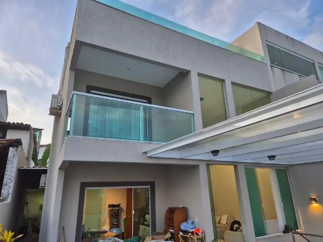 Casa / Sobrado para Venda em Lauro de Freitas/BA Vilas do Atlantico 4 Quartos