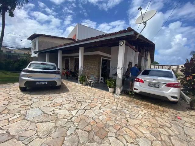 Casa / Sobrado para Venda em Lauro de Freitas/BA Vilas do Atlantico 4 Quartos