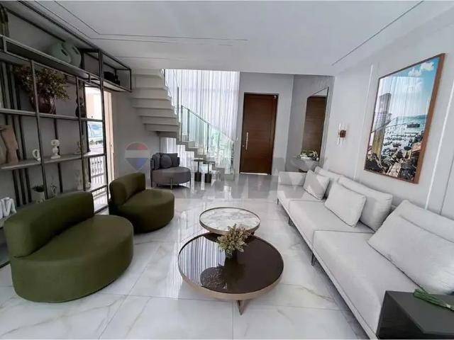 Casa / Sobrado para Venda em Lauro de Freitas/BA Vilas do Atlantico 4 Quartos