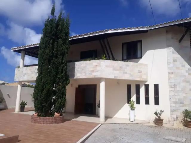 Casa / Sobrado para Venda em Lauro de Freitas/BA Vilas do Atlantico 5 Quartos