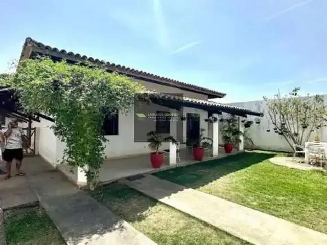 Casa / Sobrado para Venda em Lauro de Freitas/BA Vilas do Atlantico 5 Quartos
