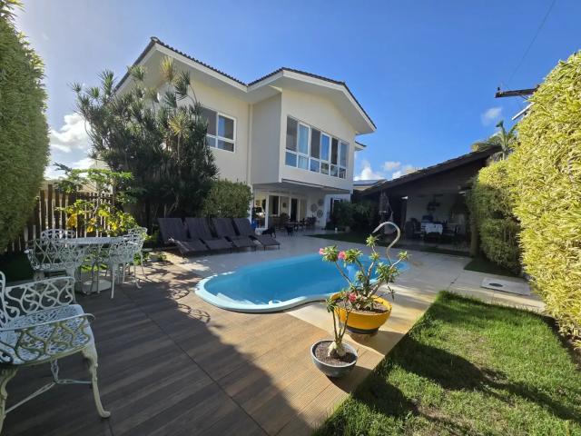 Casa / Sobrado para Venda em Lauro de Freitas/BA Vilas do Atlantico 6 Quartos