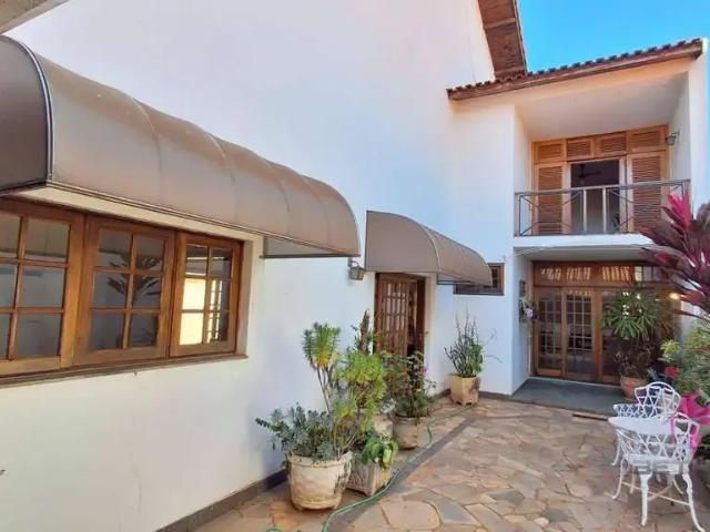 Casa / Sobrado para Venda em Leme/SP Centro 3 Quartos