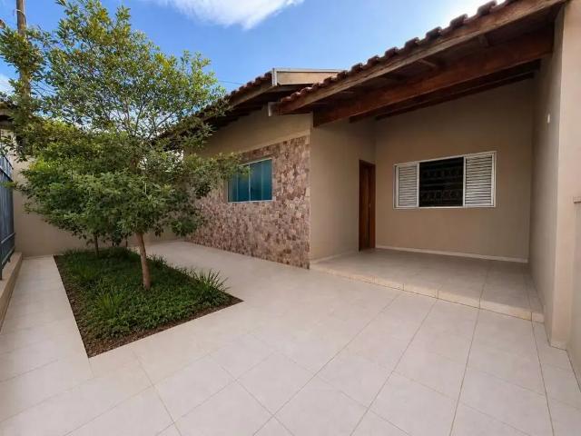 Casa / Sobrado para Venda em Leme/SP Centro 3 Quartos