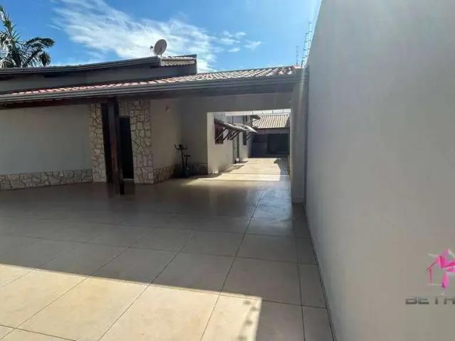 Casa / Sobrado para Venda em Leme/SP Jardim do Bosque 3 Quartos