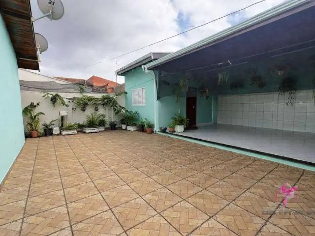 Casa / Sobrado para Venda em Leme/SP Jardim Presidente 3 Quartos