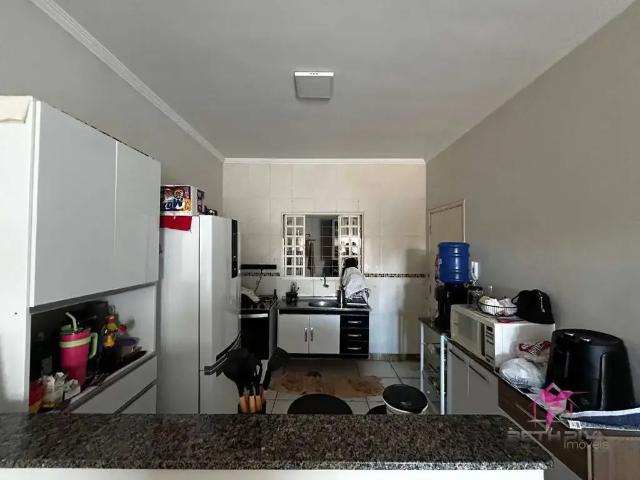 Casa / Sobrado para Venda em Leme/SP Parque Residencial Itamaraty 2 Quartos