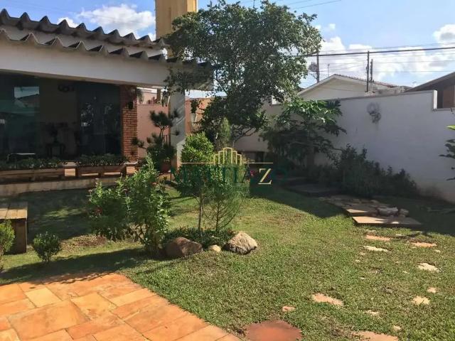 Casa / Sobrado para Venda em Limeira/SP Centro 4 Quartos