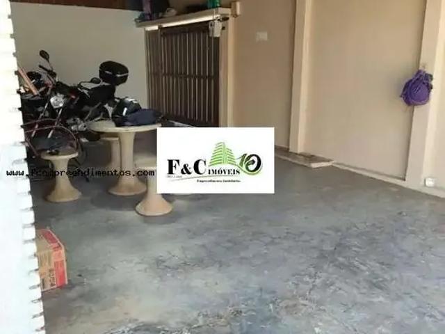 Casa / Sobrado para Venda em Limeira/SP Parque Hippolyto 4 Quartos