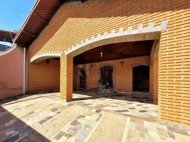 Casa / Sobrado para Venda em Limeira/SP Parque Residencial Aeroporto 3 Quartos