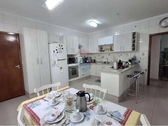 Casa / Sobrado para Venda em Lins/SP Centro 2 Quartos
