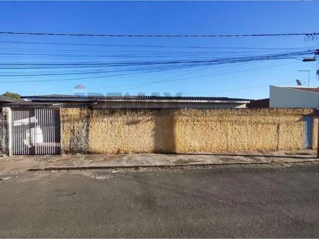 Casa / Sobrado para Venda em Lins/SP Jardim Leoni 3 Quartos