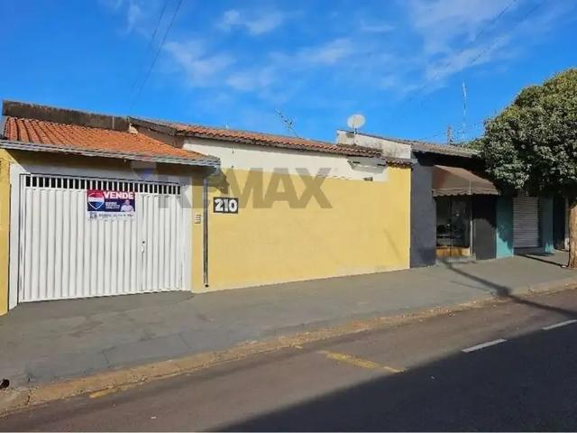 Casa / Sobrado para Venda em Lins/SP Núcleo Habitacional Monsenhor Pasetto 4 Quartos