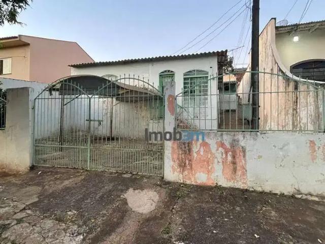 Casa / Sobrado para Venda em Londrina/PR Maringá 3 Quartos
