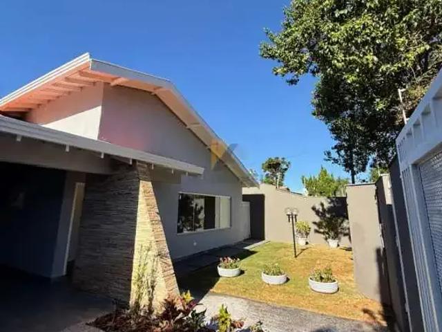 Casa / Sobrado para Venda em Londrina/PR Mediterrâneo 4 Quartos
