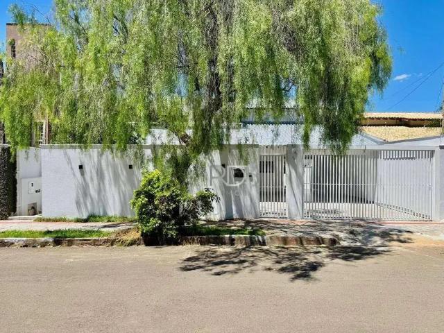Casa / Sobrado para Venda em Londrina/PR Mediterrâneo 6 Quartos