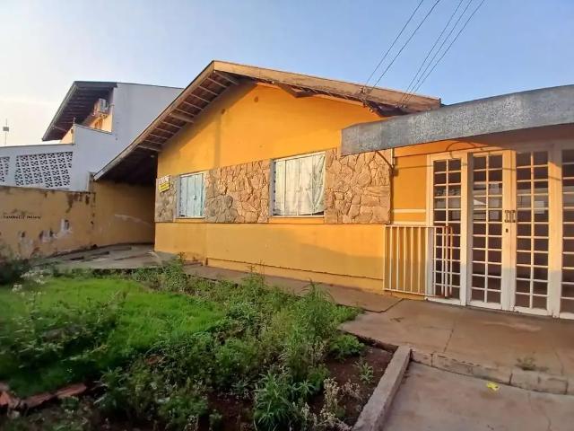 Casa / Sobrado para Venda em Londrina/PR Messiânico 3 Quartos