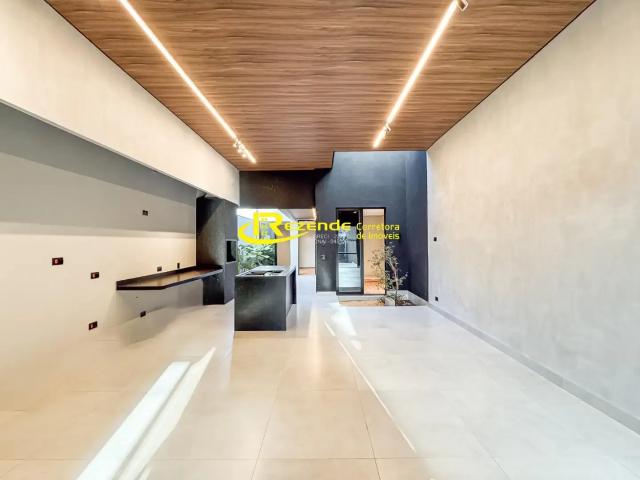 Casa / Sobrado para Venda em Londrina/PR Monte Belo 3 Quartos