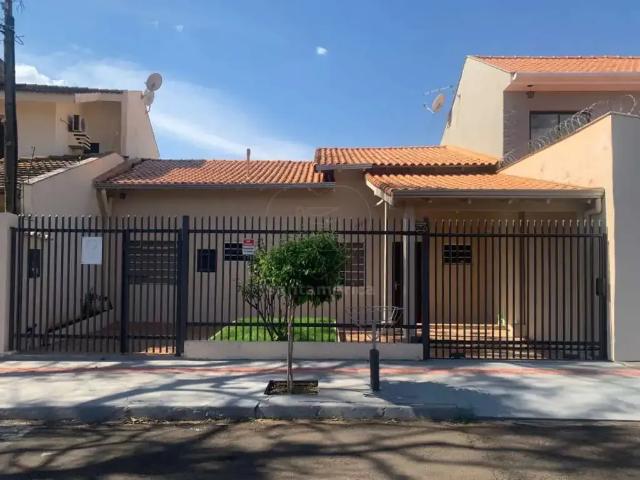 Casa / Sobrado para Venda em Londrina/PR Nossa Senhora de Lourdes 3 Quartos