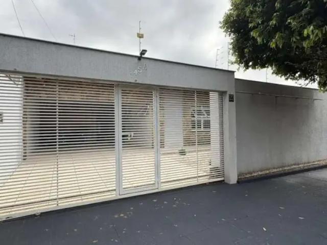 Casa / Sobrado para Venda em Londrina/PR Novo Antares 3 Quartos