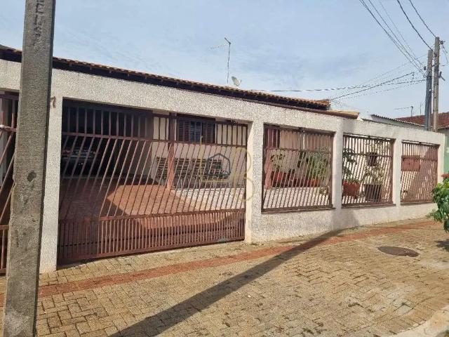 Casa / Sobrado para Venda em Londrina/PR Ouro Verde 3 Quartos