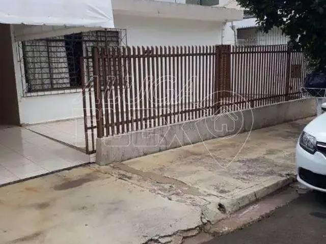 Casa / Sobrado para Venda em Londrina/PR Aurora