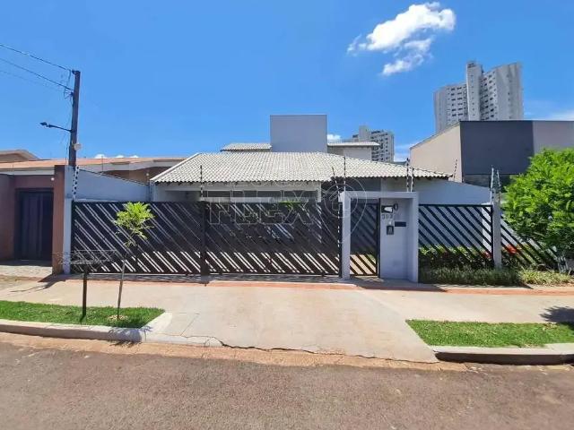 Casa / Sobrado para Venda em Londrina/PR Aurora