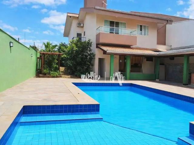 Casa / Sobrado para Venda em Londrina/PR Parque Residencial Alcântara 3 Quartos