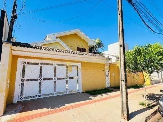 Casa / Sobrado para Venda em Londrina/PR Aurora 3 Quartos