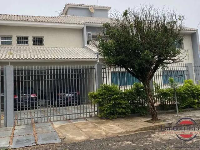 Casa / Sobrado para Venda em Londrina/PR Aeroporto 4 Quartos
