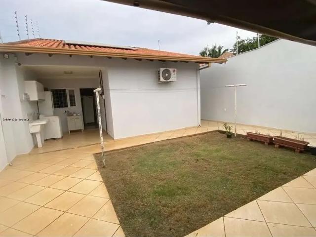 Casa / Sobrado para Venda em Londrina/PR Aeroporto 4 Quartos