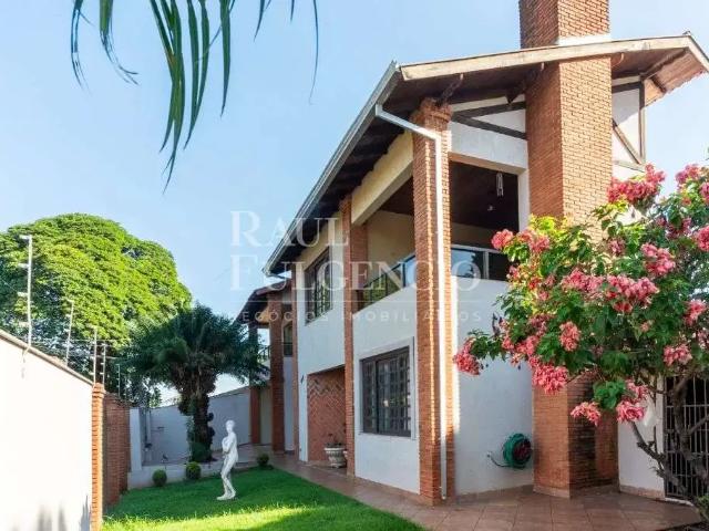 Casa / Sobrado para Venda em Londrina/PR Aeroporto 4 Quartos