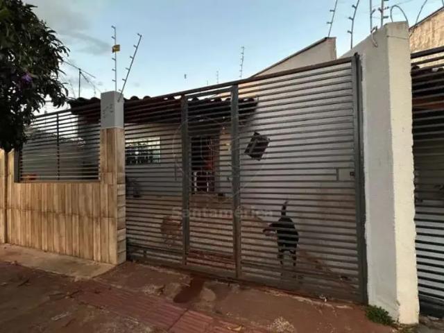 Casa / Sobrado para Venda em Londrina/PR Aeroporto 2 Quartos