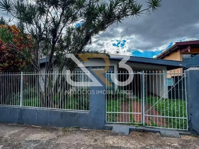 Casa / Sobrado para Venda em Londrina/PR Aeroporto 3 Quartos