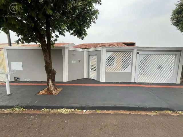 Casa / Sobrado para Venda em Londrina/PR Alpes 3 Quartos