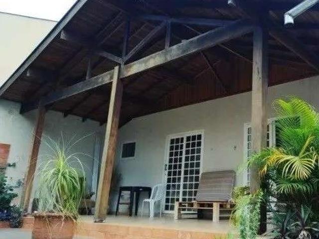 Casa / Sobrado para Venda em Londrina/PR Alpes 3 Quartos