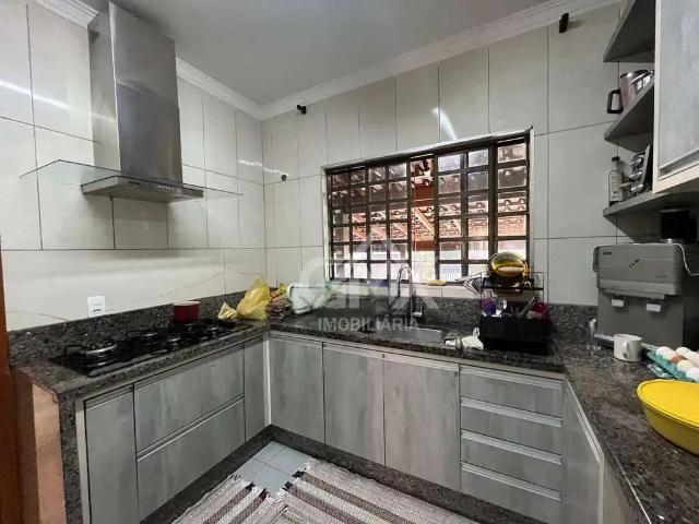 Casa / Sobrado para Venda em Londrina/PR Alto da Boa Vista 3 Quartos