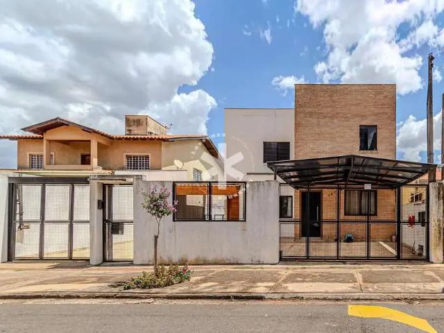 Casa / Sobrado para Venda em Londrina/PR Andrade 4 Quartos