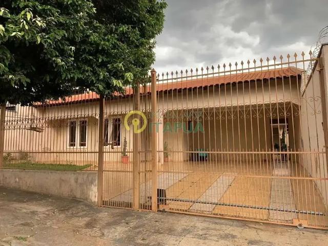Casa / Sobrado para Venda em Londrina/PR Antares 4 Quartos
