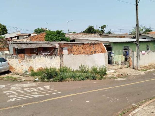 Casa / Sobrado para Venda em Londrina/PR Aquilles Sthengel 2 Quartos