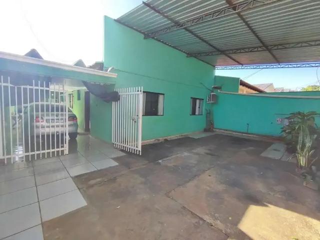 Casa / Sobrado para Venda em Londrina/PR Aquilles Sthengel 2 Quartos