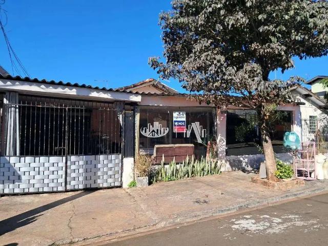 Casa / Sobrado para Venda em Londrina/PR Aquilles Sthengel 3 Quartos