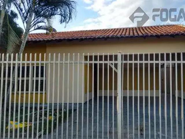 Casa / Sobrado para Venda em Londrina/PR Aragarça 3 Quartos